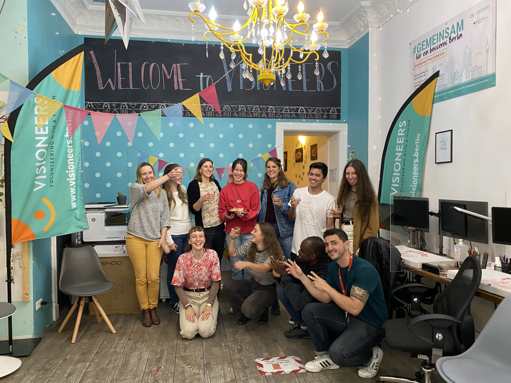 Alles neu! - Monat 1 von 12 bei VISIONEERS - VISIONEERS gGmbH